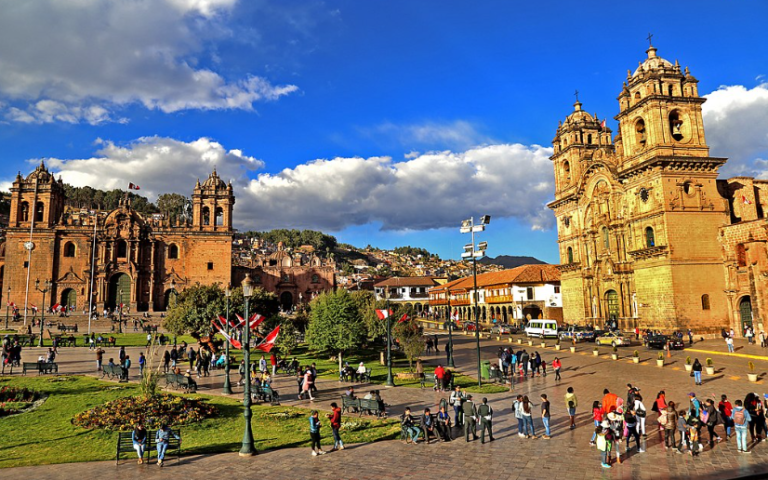 Descubre la magia de Cusco: Guía de viaje a la ciudad imperial